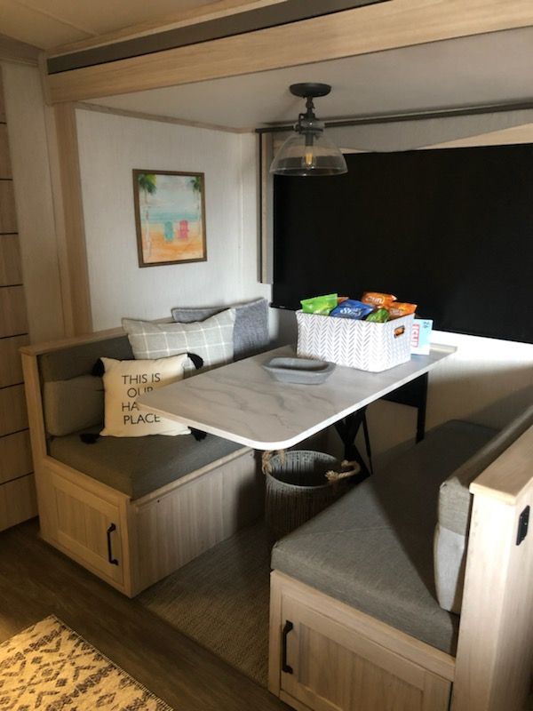 2022 Cruiser RV Twilight Signature 3300 - National Vehicle