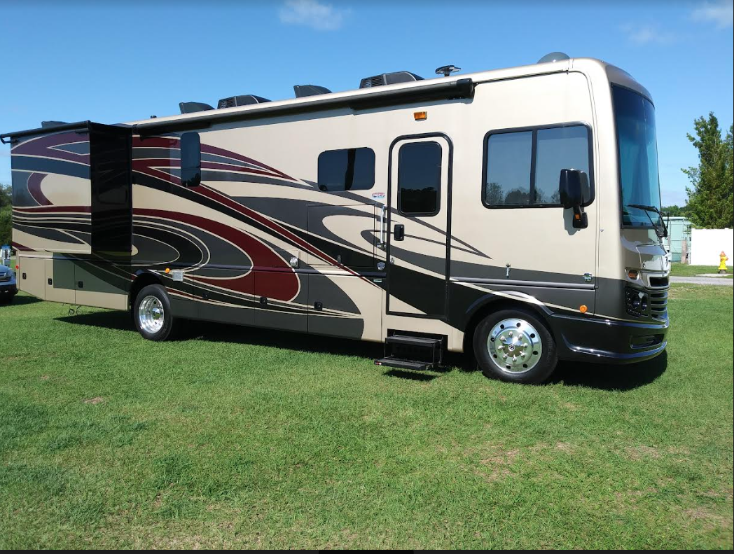 2018 Fleetwood Bounder 35K - National Vehicle
