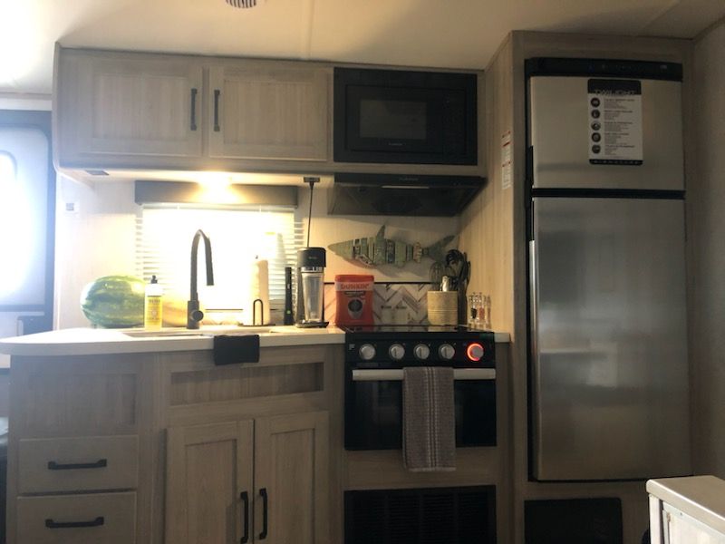 2022 Cruiser RV Twilight Signature 3300 - National Vehicle