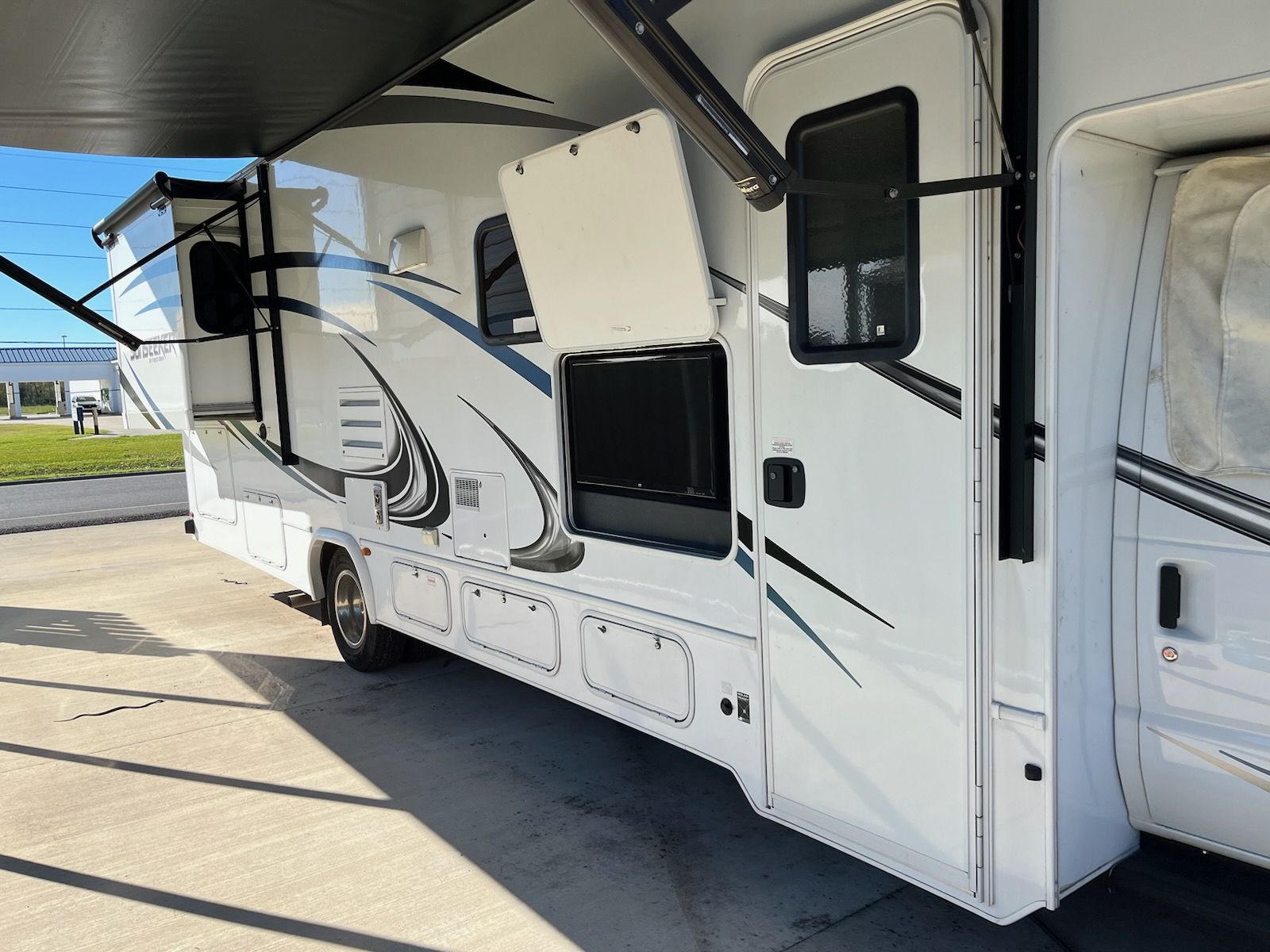 2019 Forest River Sunseeker 3010DS - National Vehicle