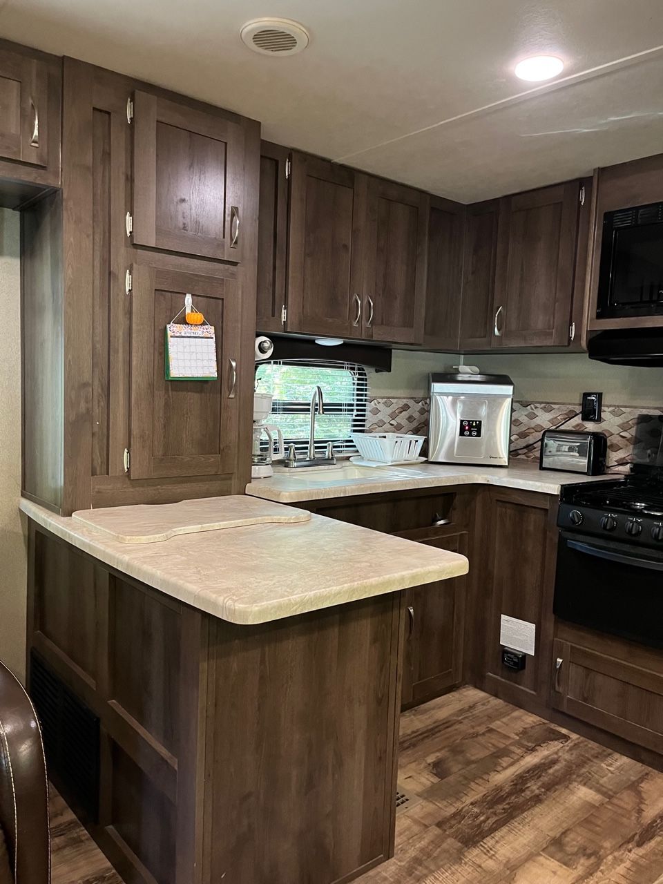 2017 Palomino by Forest River Puma 30RKSS - National Vehicle