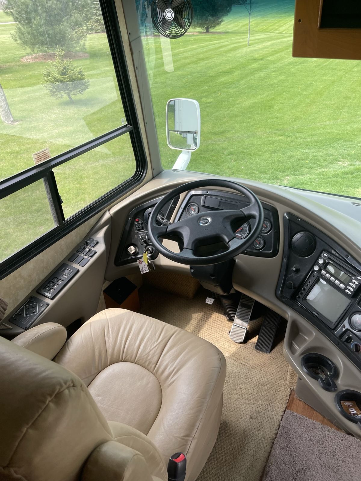 2008 Coachmen Cross Country 383FWS - National Vehicle