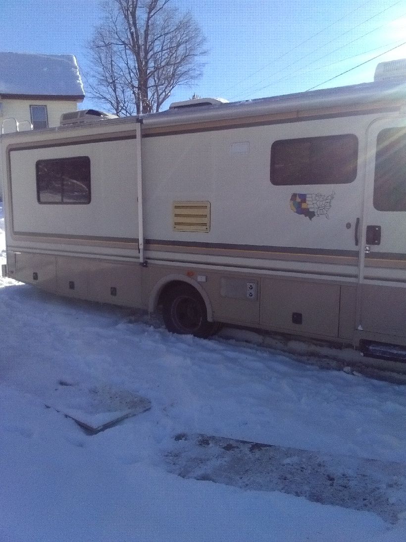 1995 Fleetwood Bounder 32H - National Vehicle